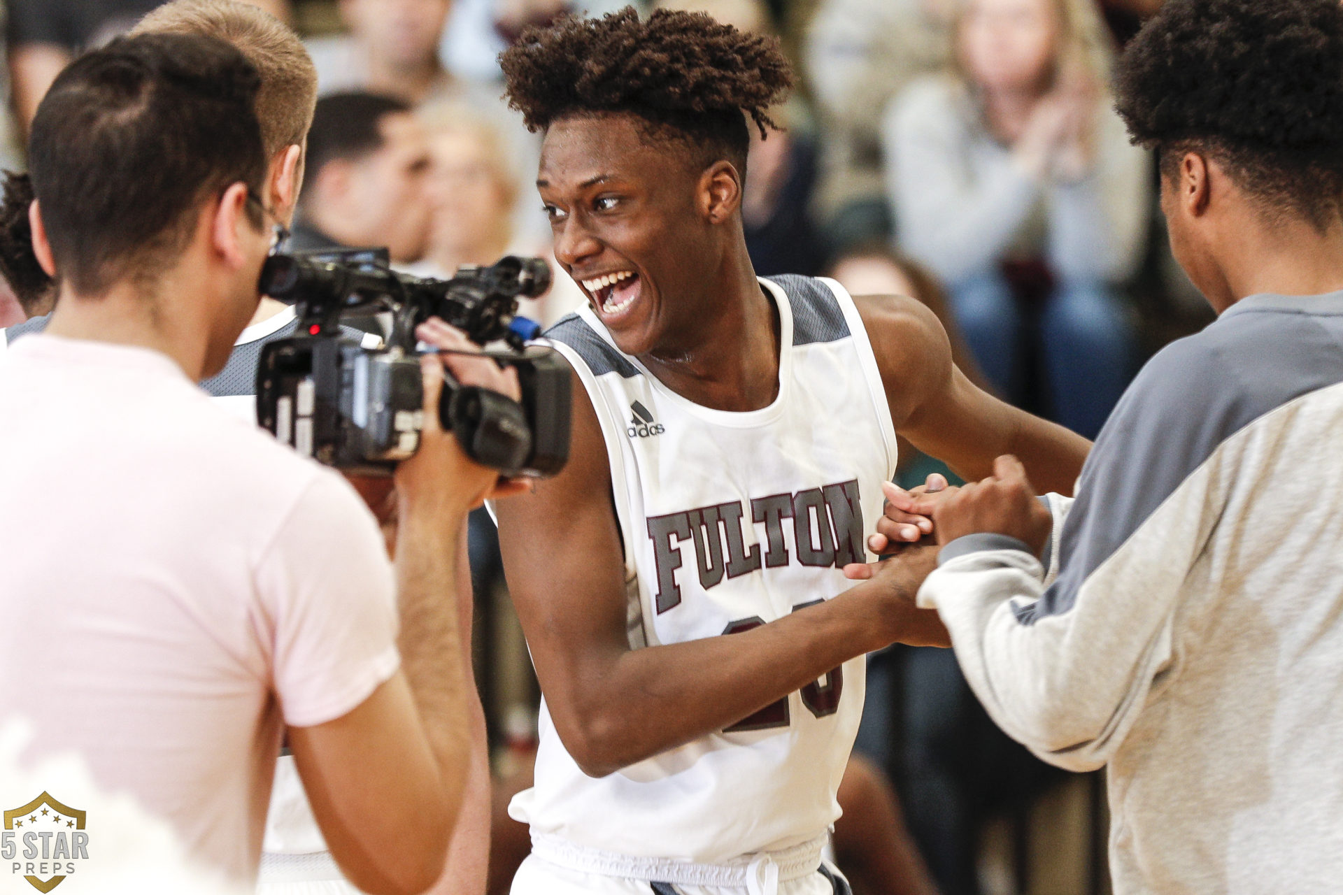 Fulton basketball star announces a unique verbal commitment to ...