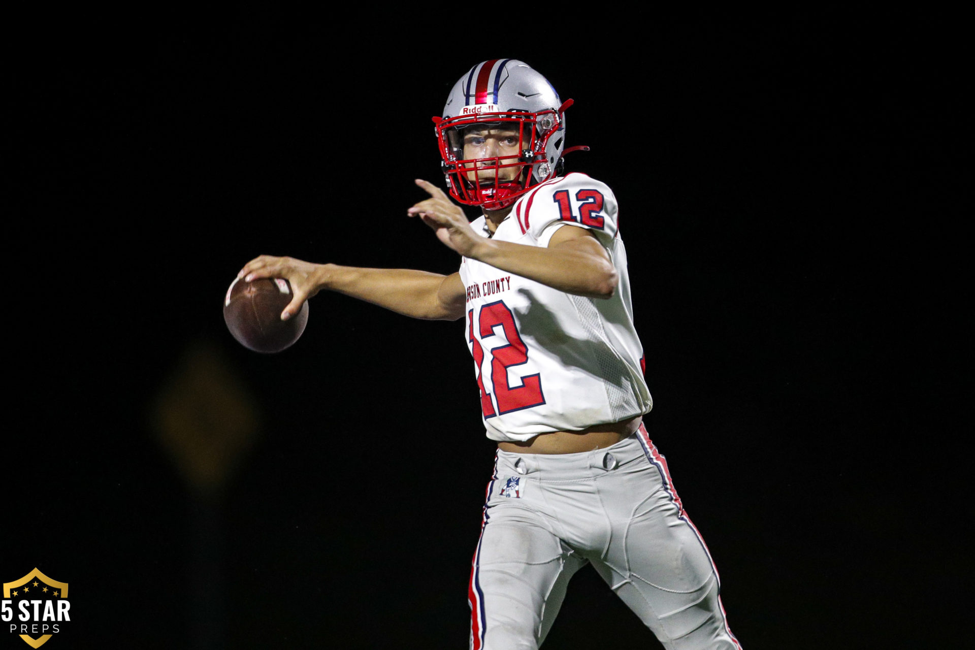 Izaiah Hall, the QB with 'lightning release,' has transferred to ...