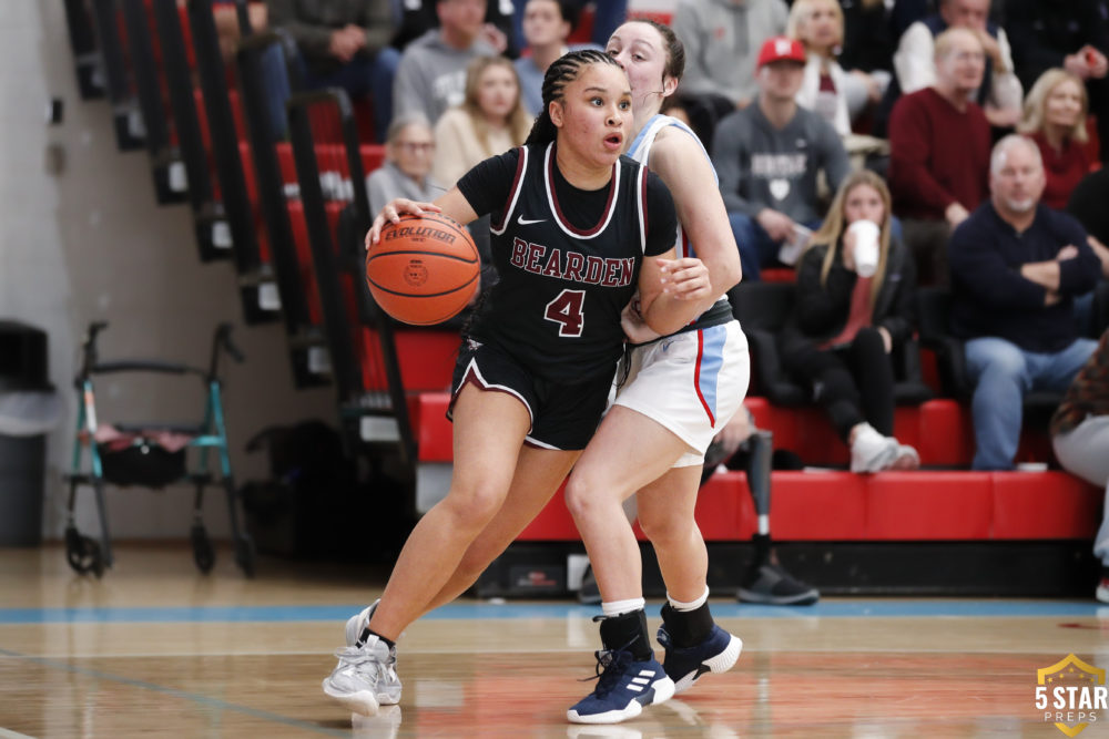 Freshman guard Natalya Hodge leads Bearden Lady Bulldogs (21-0) to huge ...