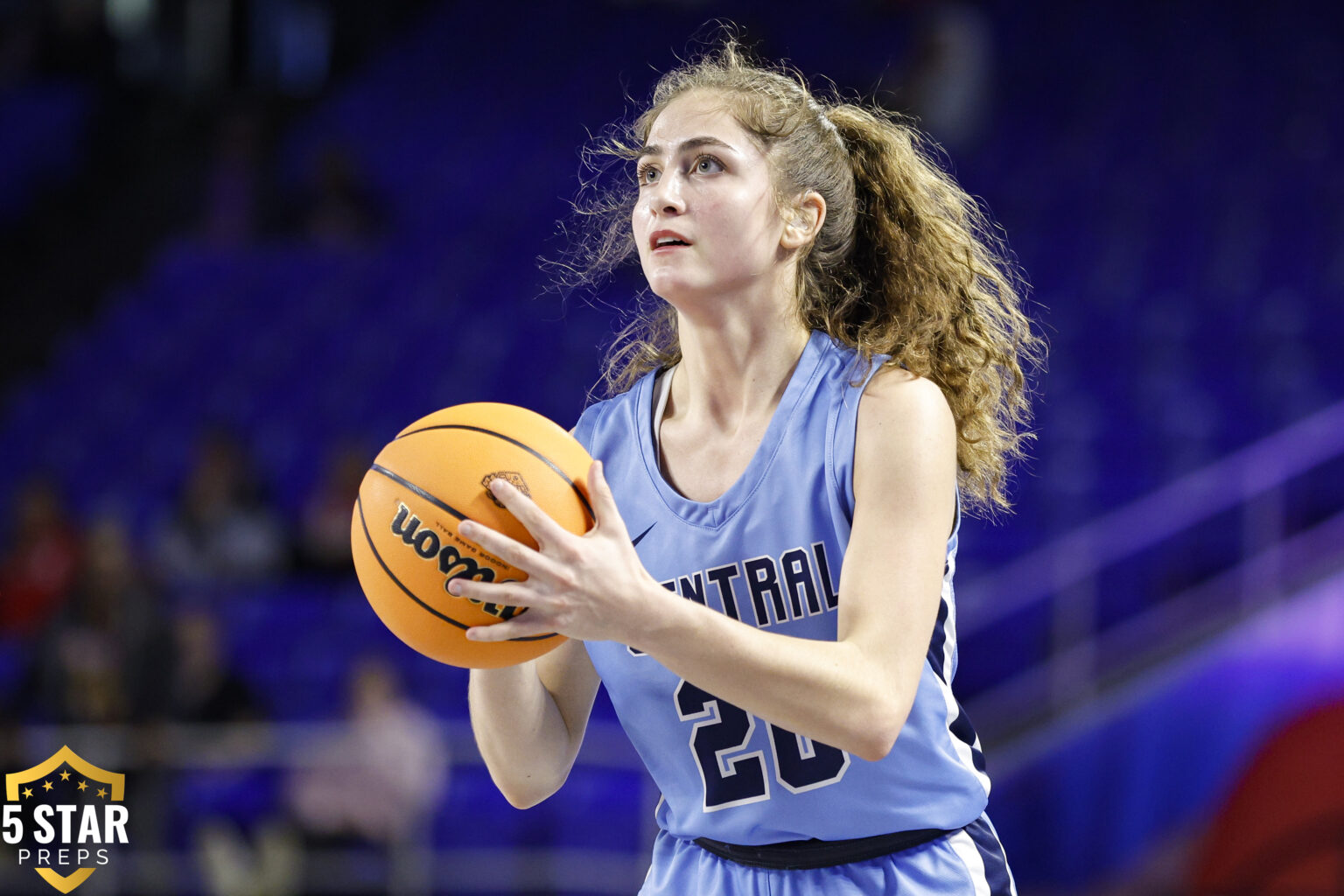McMinn Central guard Karina Bystry not allowing hearing impairment to ...