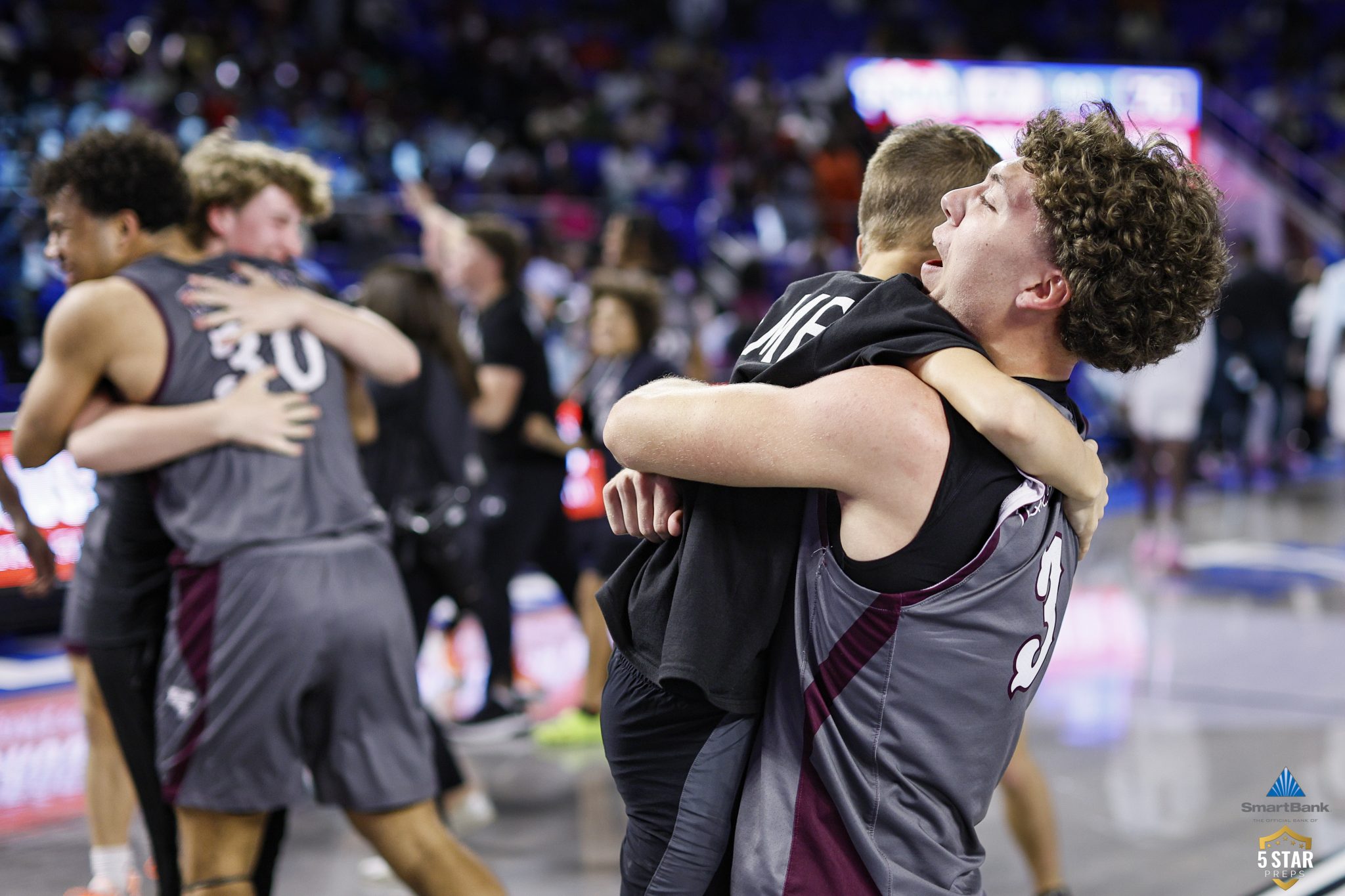 5STAR PHOTOS powered by SmartBank — Alcoa Tornadoes vs. Douglass (2024 ...