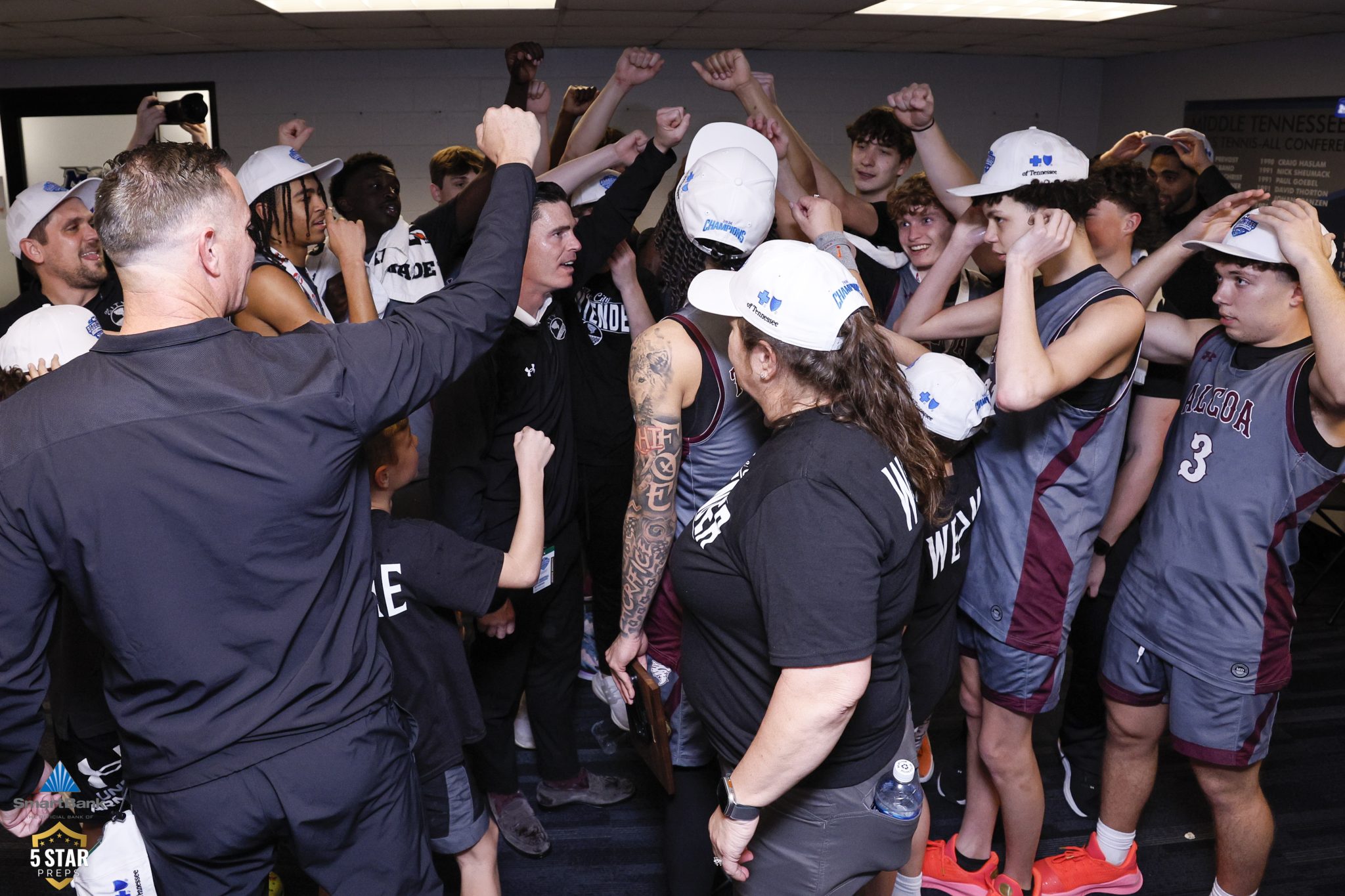 5STAR PHOTOS powered by SmartBank — Alcoa Tornadoes vs. Douglass (2024 ...