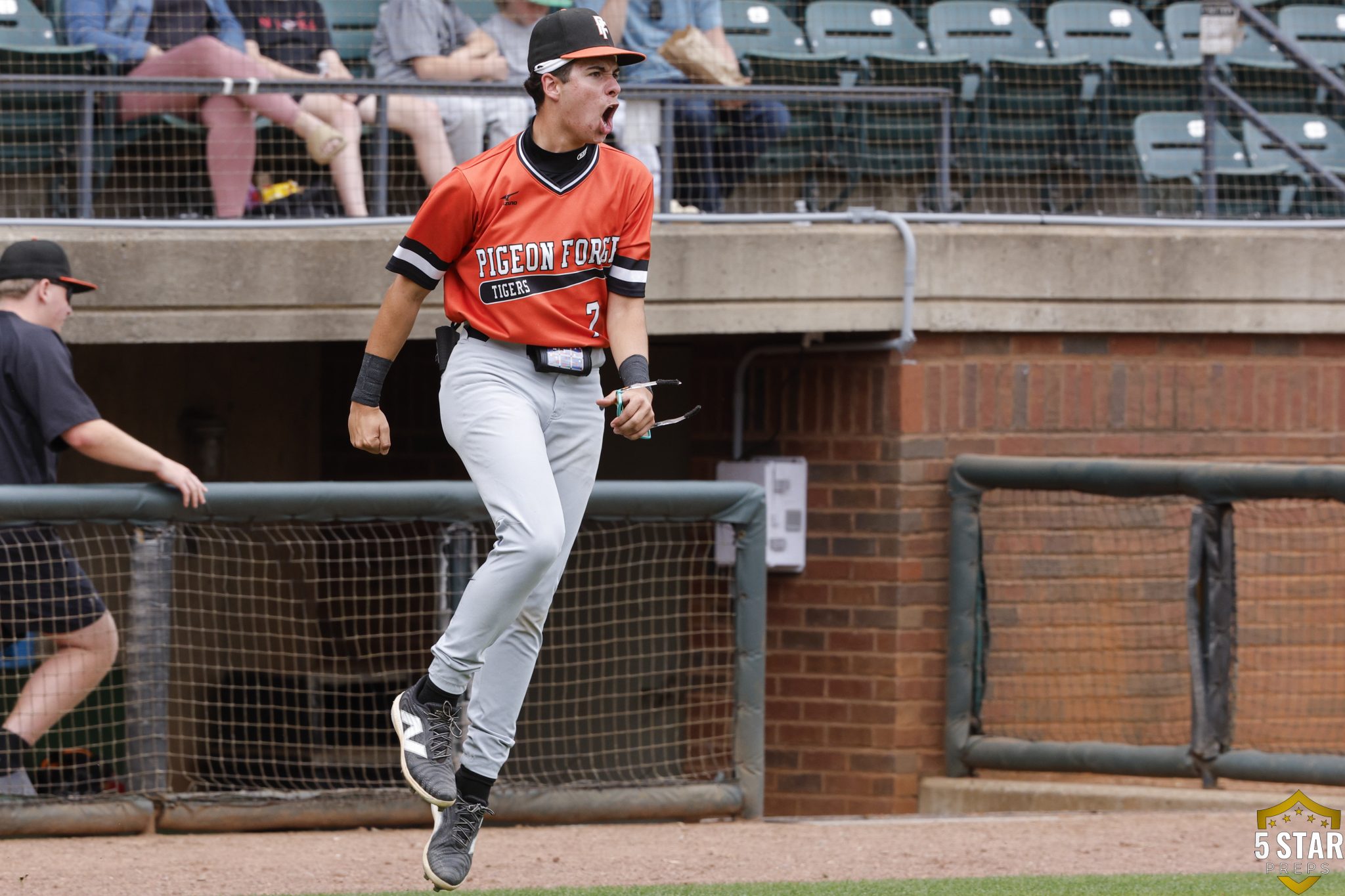 5STAR PHOTOS powered by KOC — Alcoa Tornadoes vs. Pigeon Forge Tigers ...