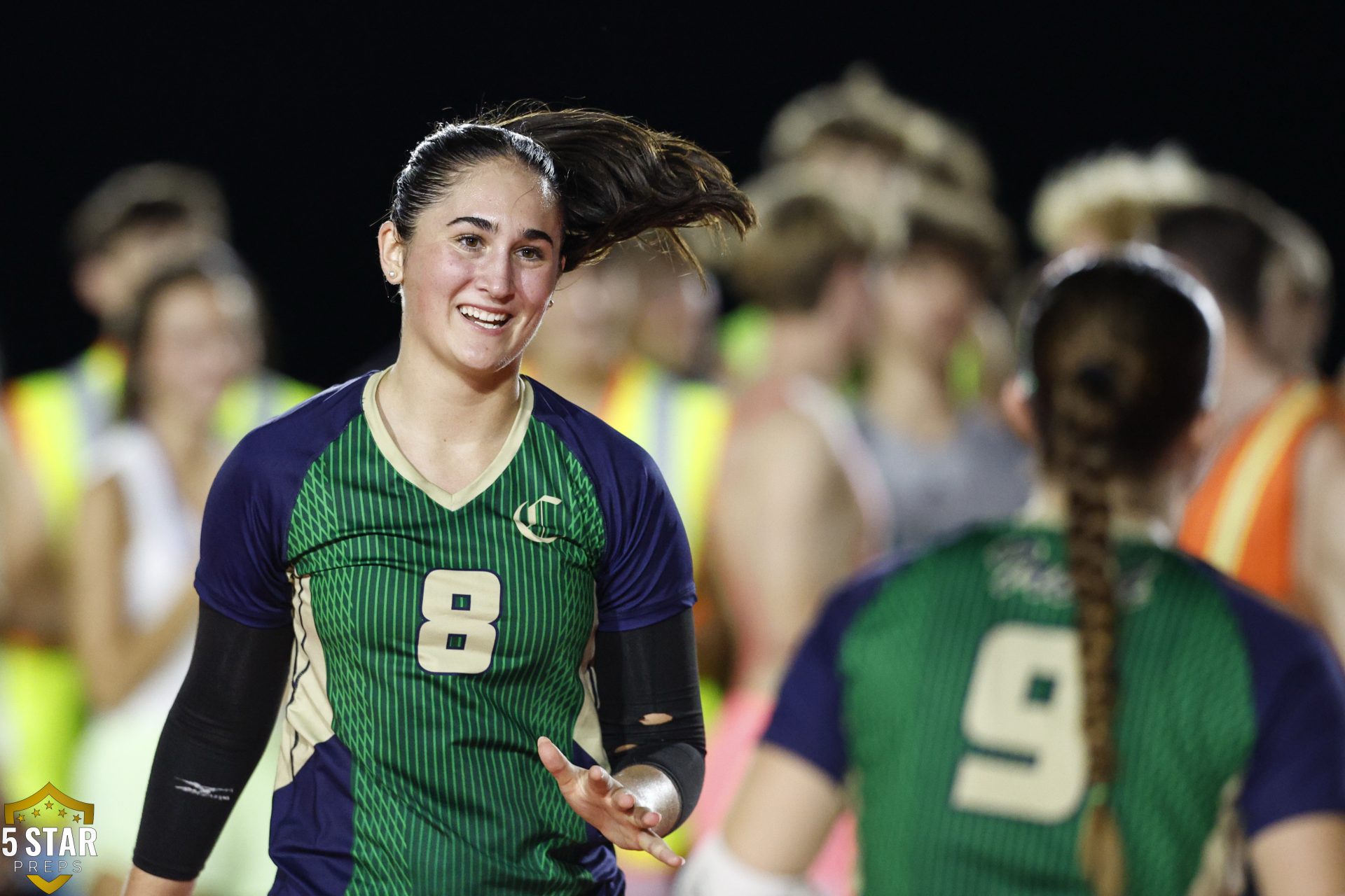 Mia Kinney leads Catholic Volleyball to win at Farragut - Five Star Preps