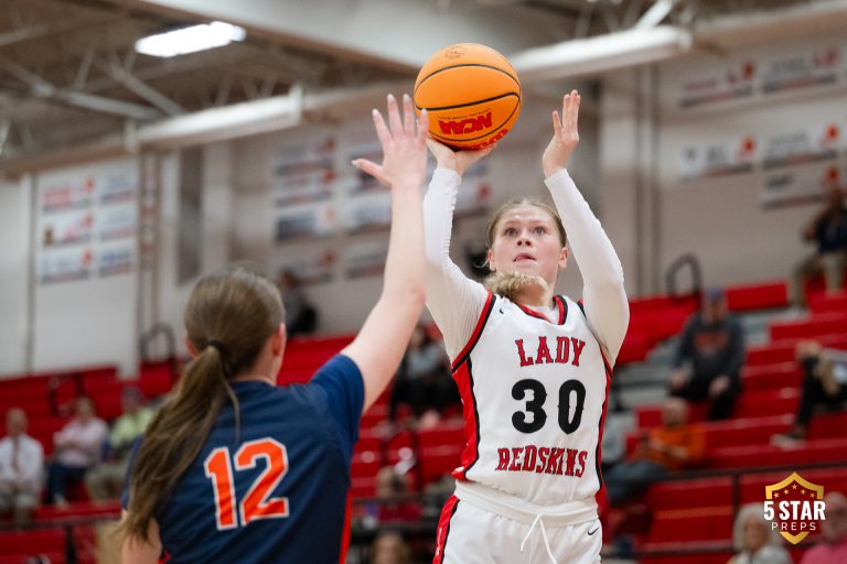 5STAR PHOTOS — Kingston Yellow Jackets at Loudon Redskins (Jan. 6, 2026 ...
